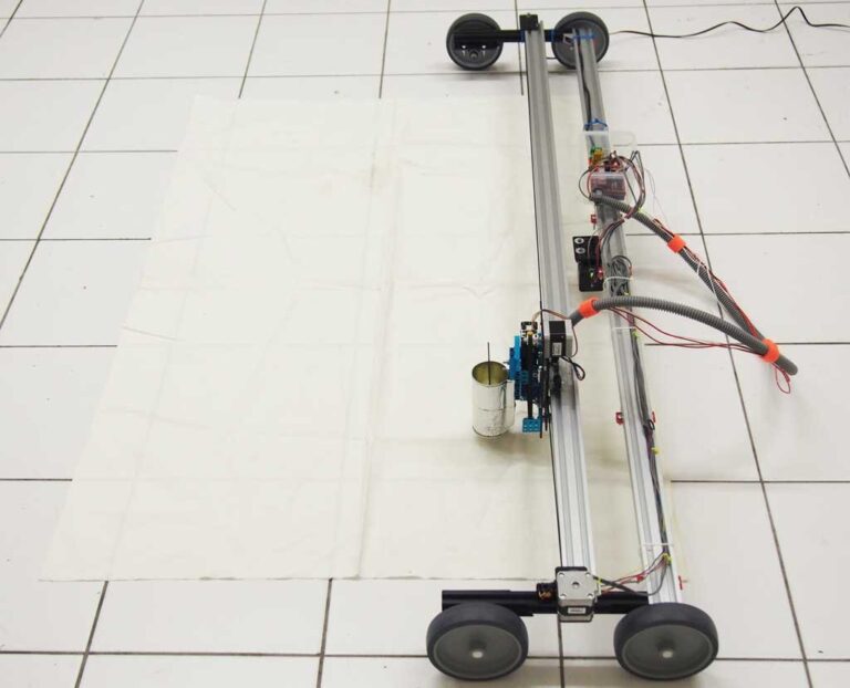 This Arduino-controlled machine draws on textile with wax | Arduino Blog