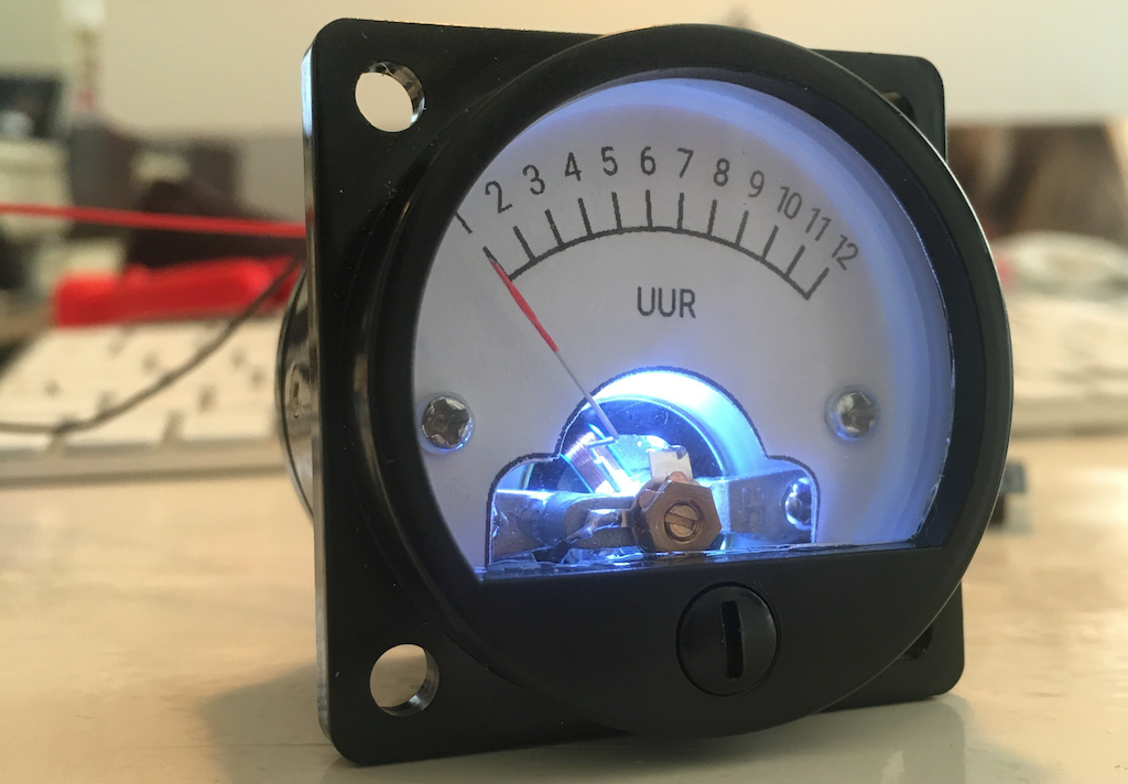 Voltmeter Clock | PlanetArduino