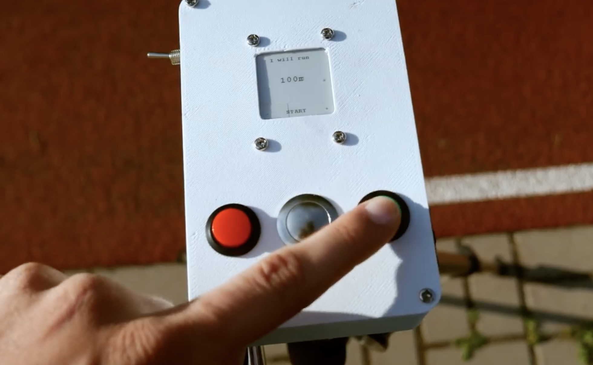 See How Fast You Can Run A 100m Dash With This Arduino Timer Arduino Blog 7450