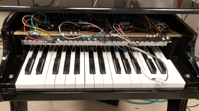Toy piano converted into a self-playing instrument | Arduino Blog