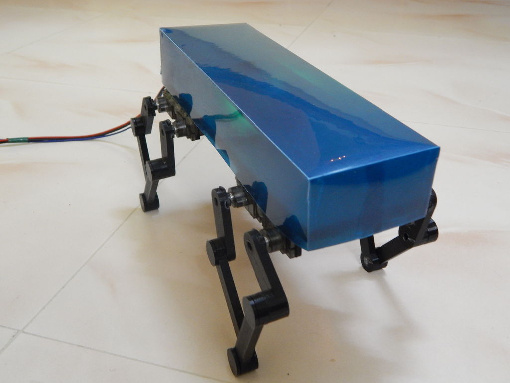 Quadruped Robot | PlanetArduino