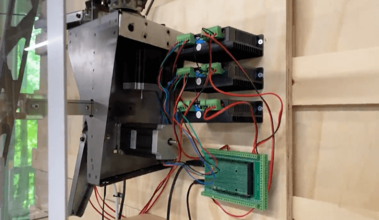 Sink every shot with this robotic backboard | Arduino Blog