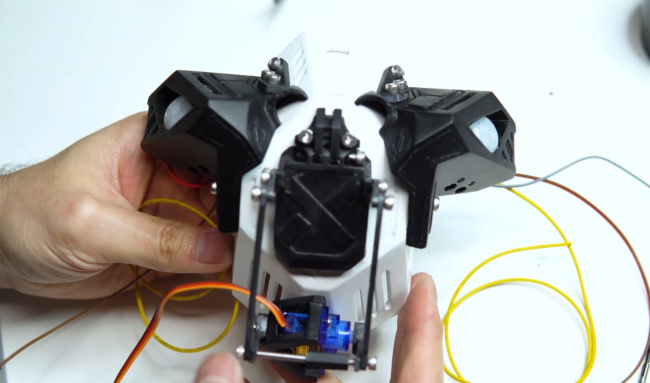 Automated Face Mask | PlanetArduino