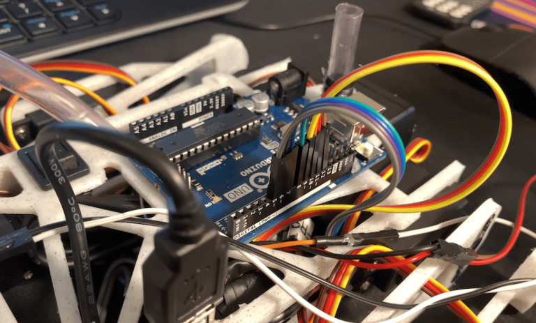 This robo-dog sprays poison ivy with weed killer | Arduino Blog