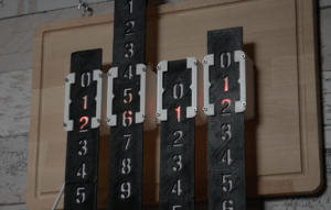 Tell time and temperature with sliding numbers | Arduino Blog