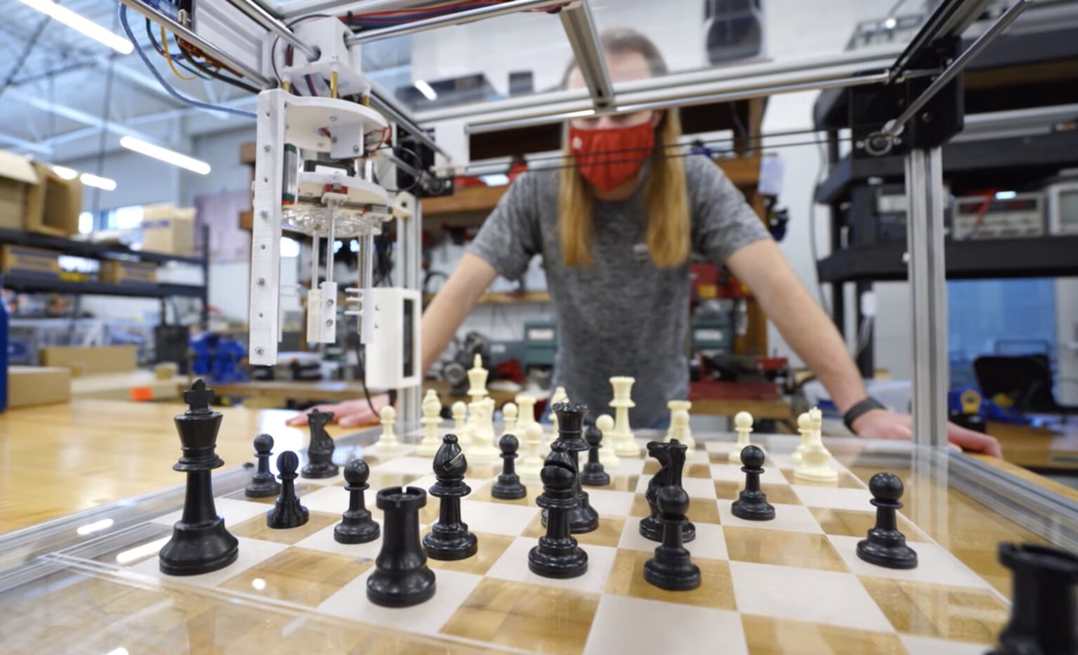 This autonomous chess-playing robot will beat its human opponents nearly every time | Arduino Blog