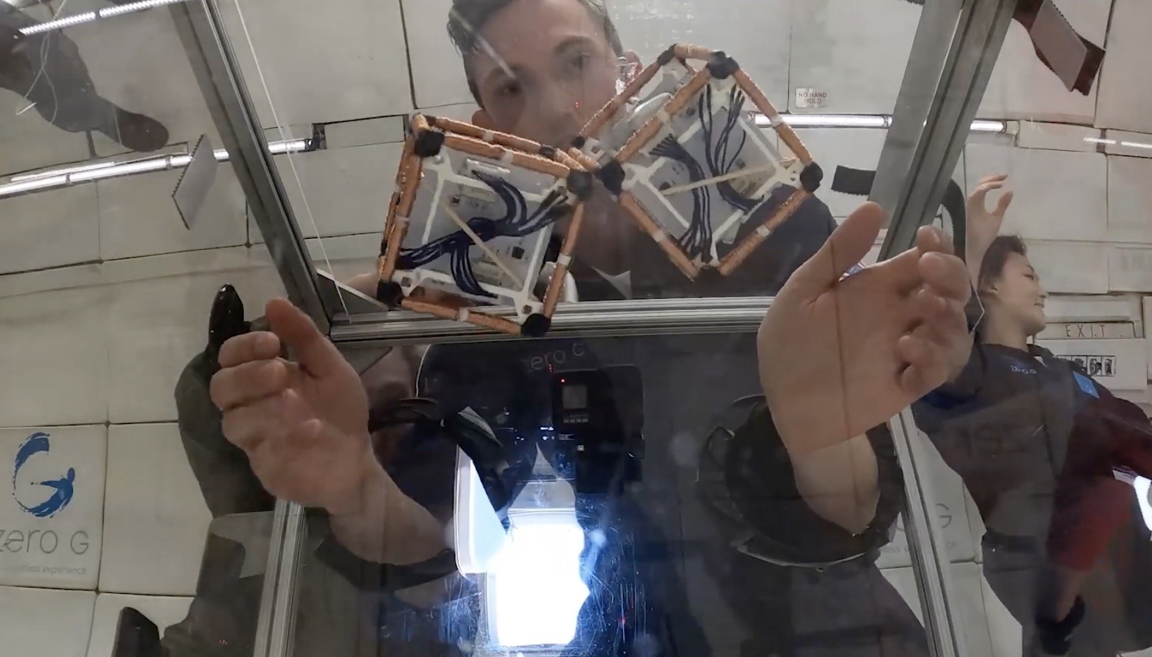 Magnetic Robots | PlanetArduino