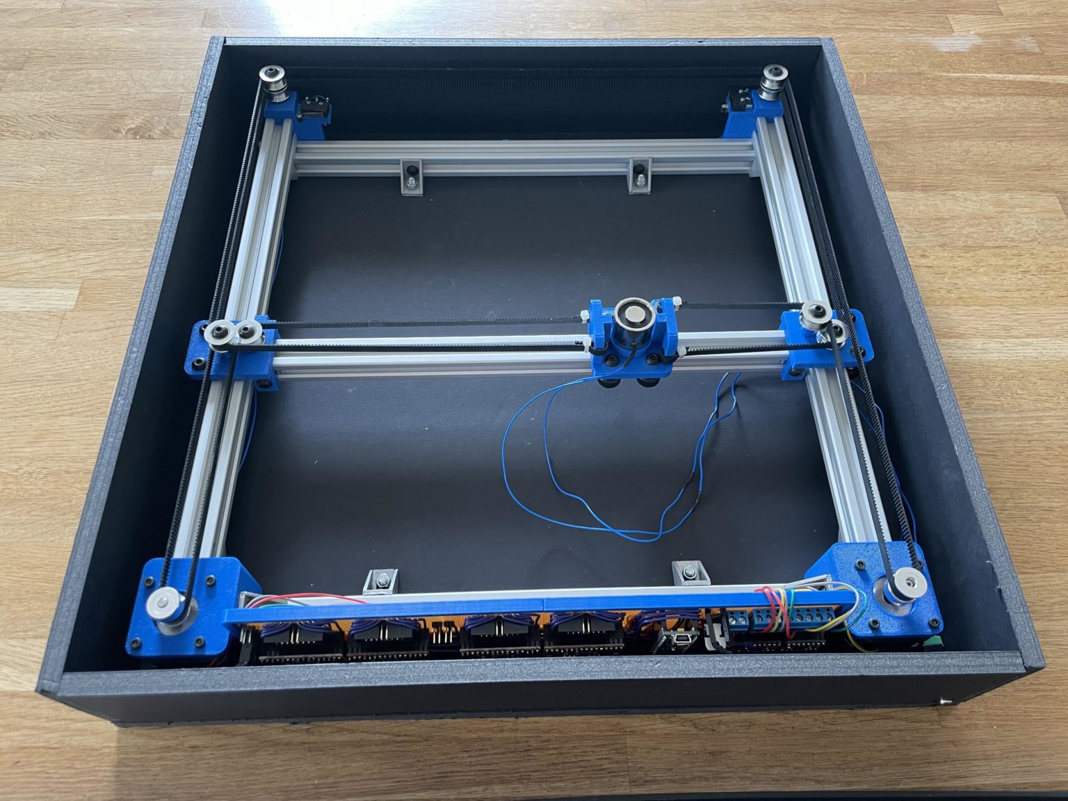 This special chessboard brings digital opponents into the physical ...