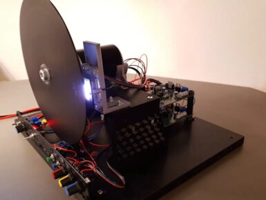 This spinning disk produces animations using a single LED | Arduino Blog
