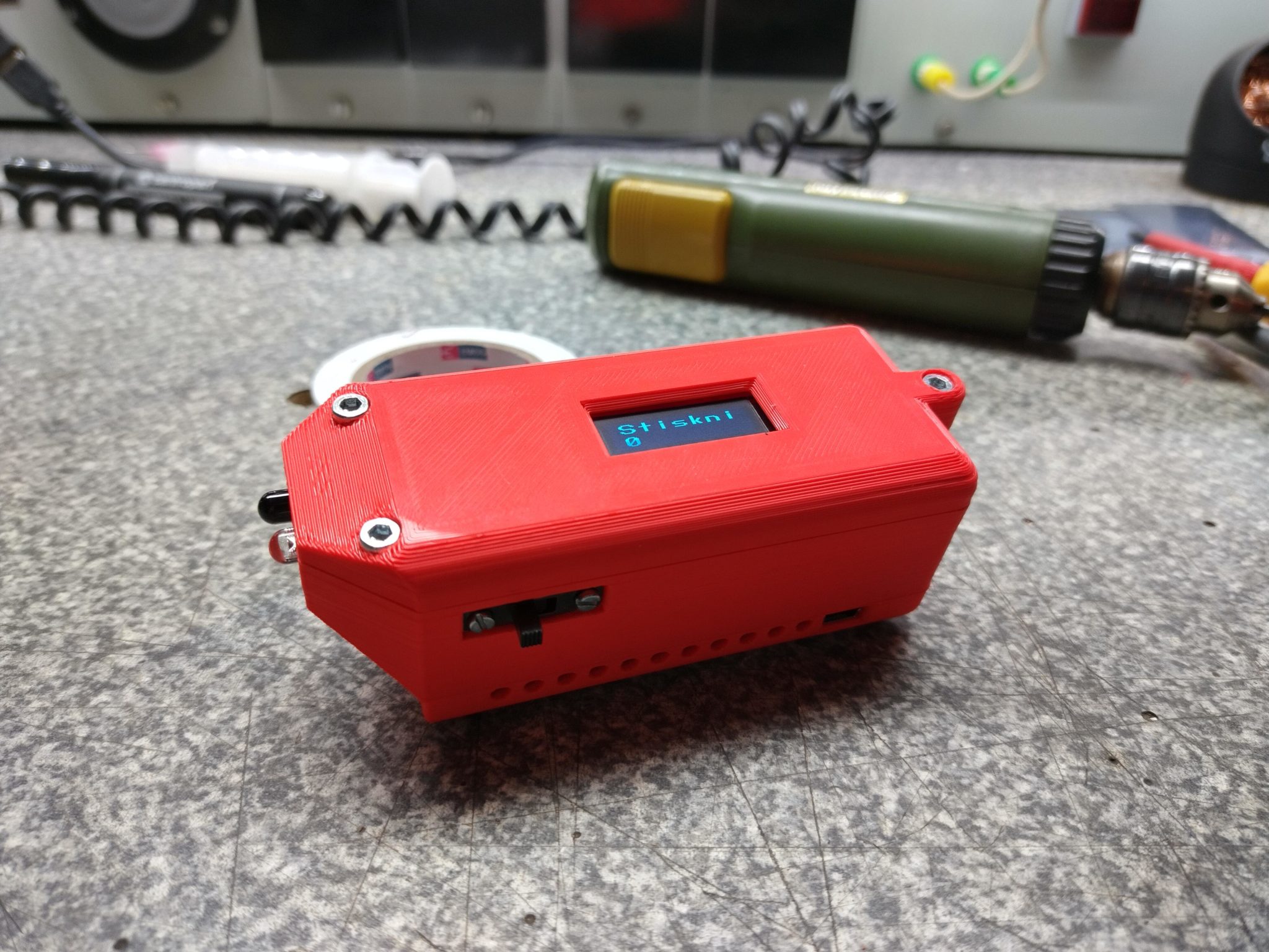 A DIY non-contact digital tachometer for machinists | Arduino Blog