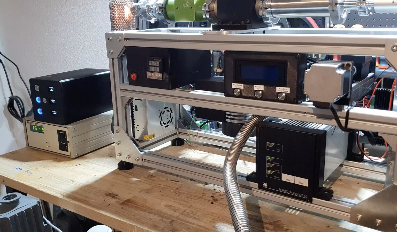 DIY vacuum gauge controller saves big money | Arduino Blog