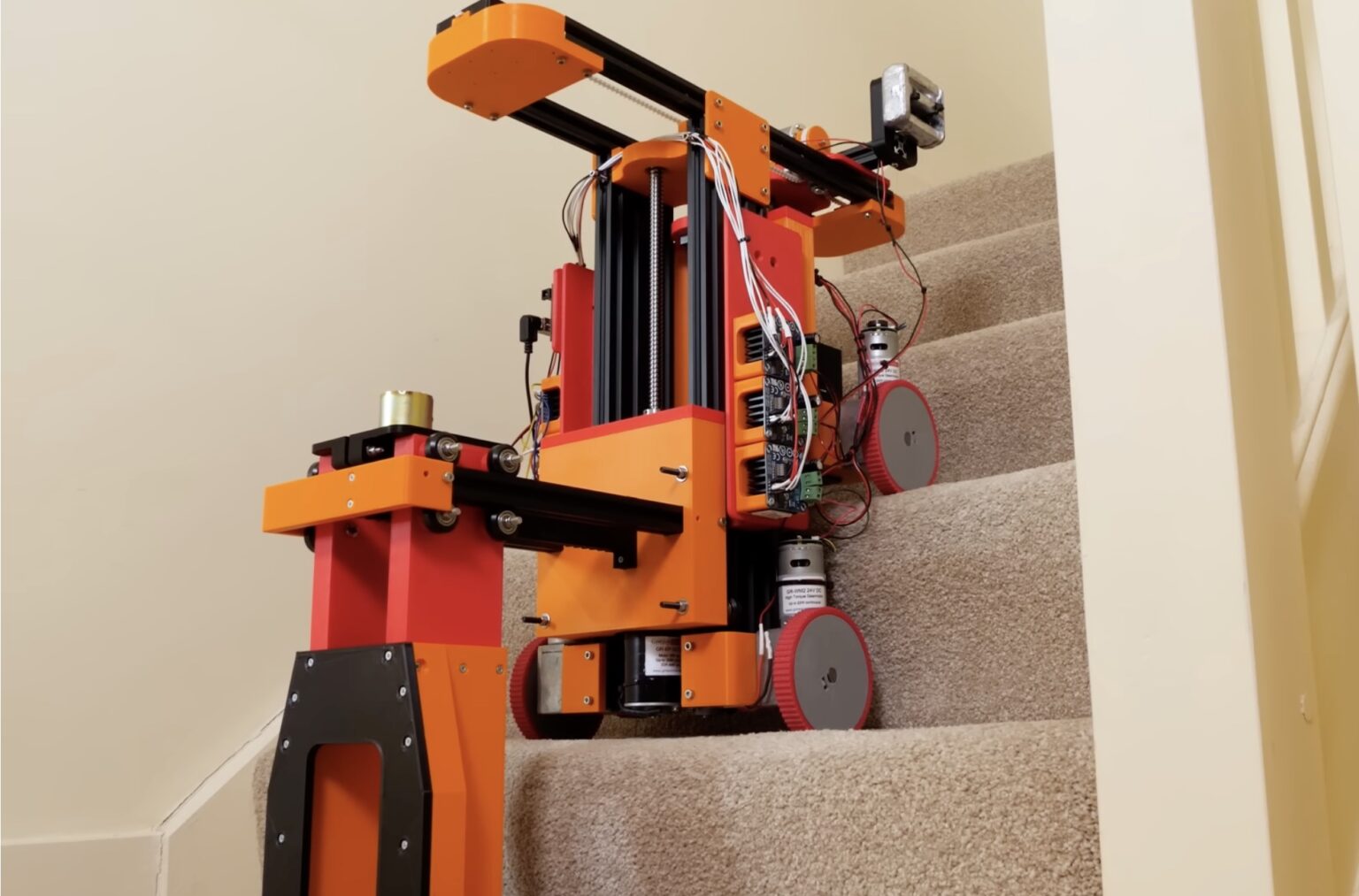 James Bruton’s newest robot climbs stairs | Arduino Blog