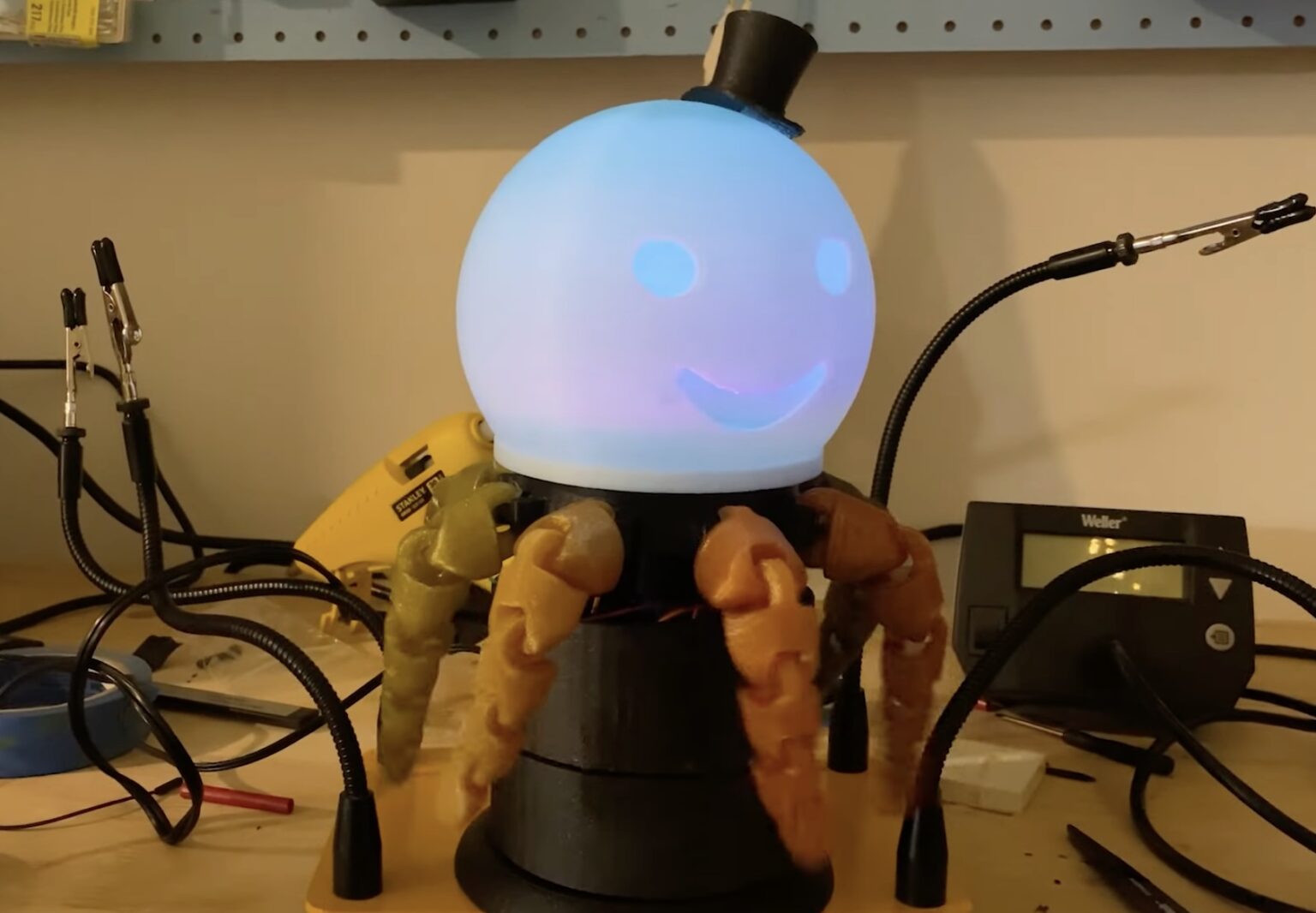 Lamptopus: The most adorable desk lamp in the world | Arduino Blog
