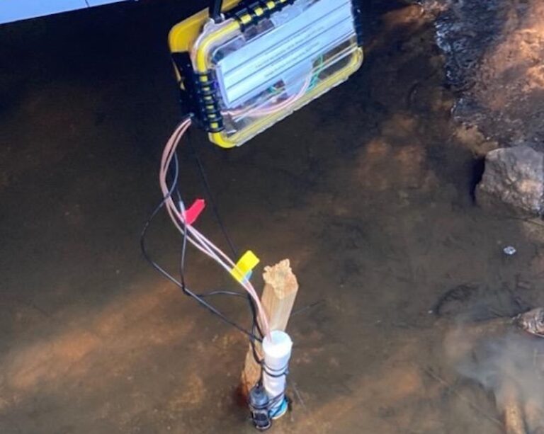 This remote sensor system determines changes in water quality | Arduino ...