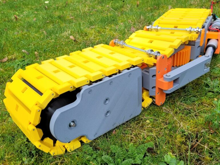 Bendy robotic tank steers by flexing | Arduino Blog