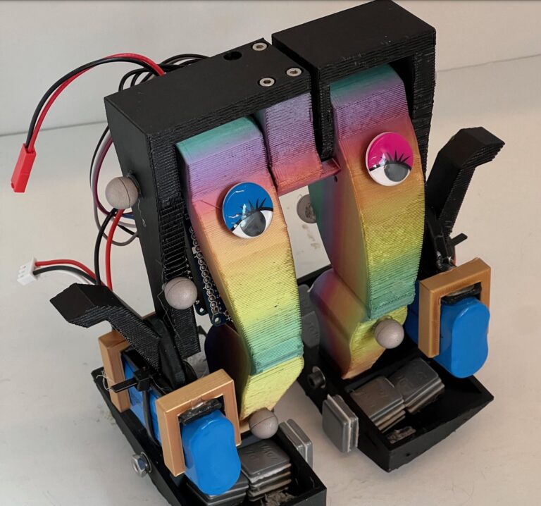 Bipedal Robot | PlanetArduino