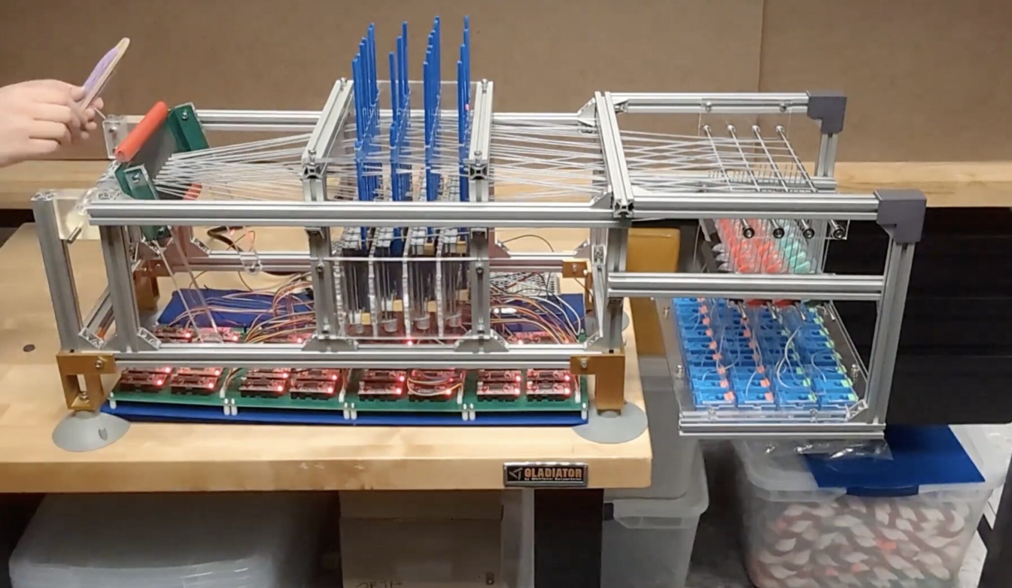 Open-source loom encourages interdisciplinary learning | Arduino Blog
