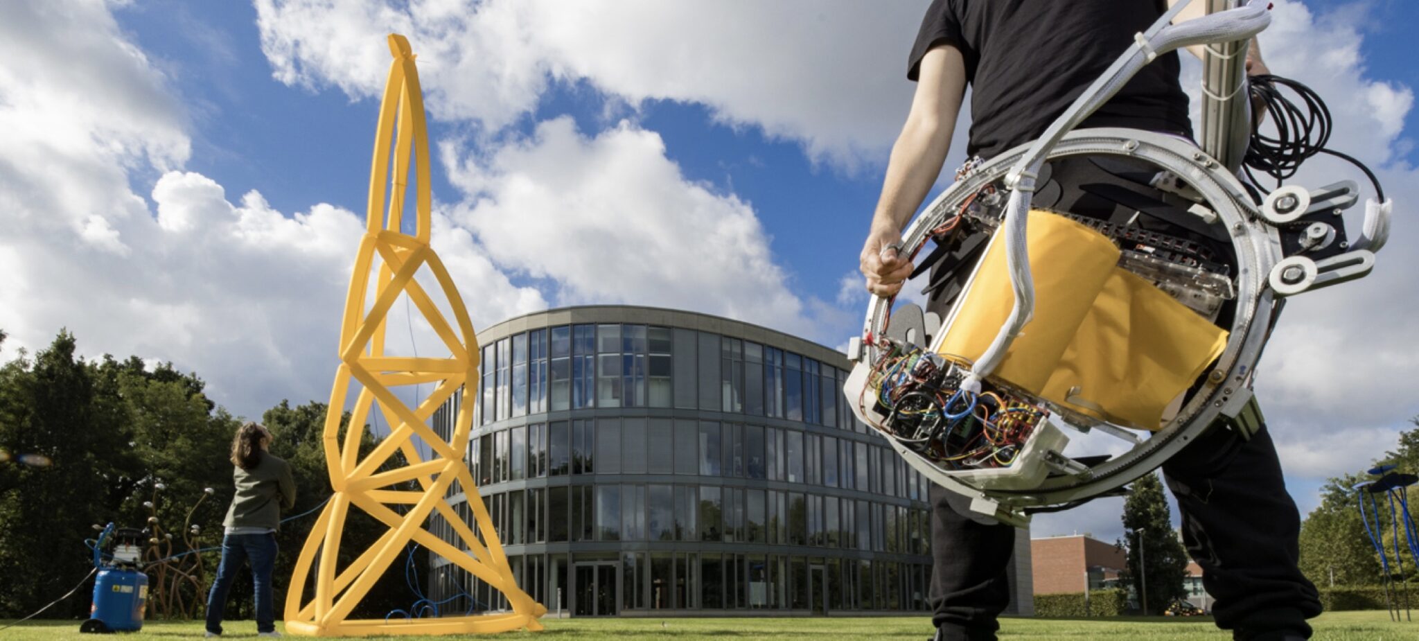 This Machine Automatically Fabricates Inflatable Truss Structures Arduino Blog 3027