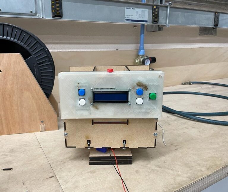 Card Dealer | PlanetArduino