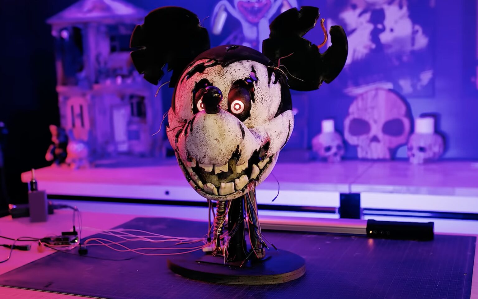 A terrifying FNAF-style Mickey Mouse animatronic | Arduino Blog