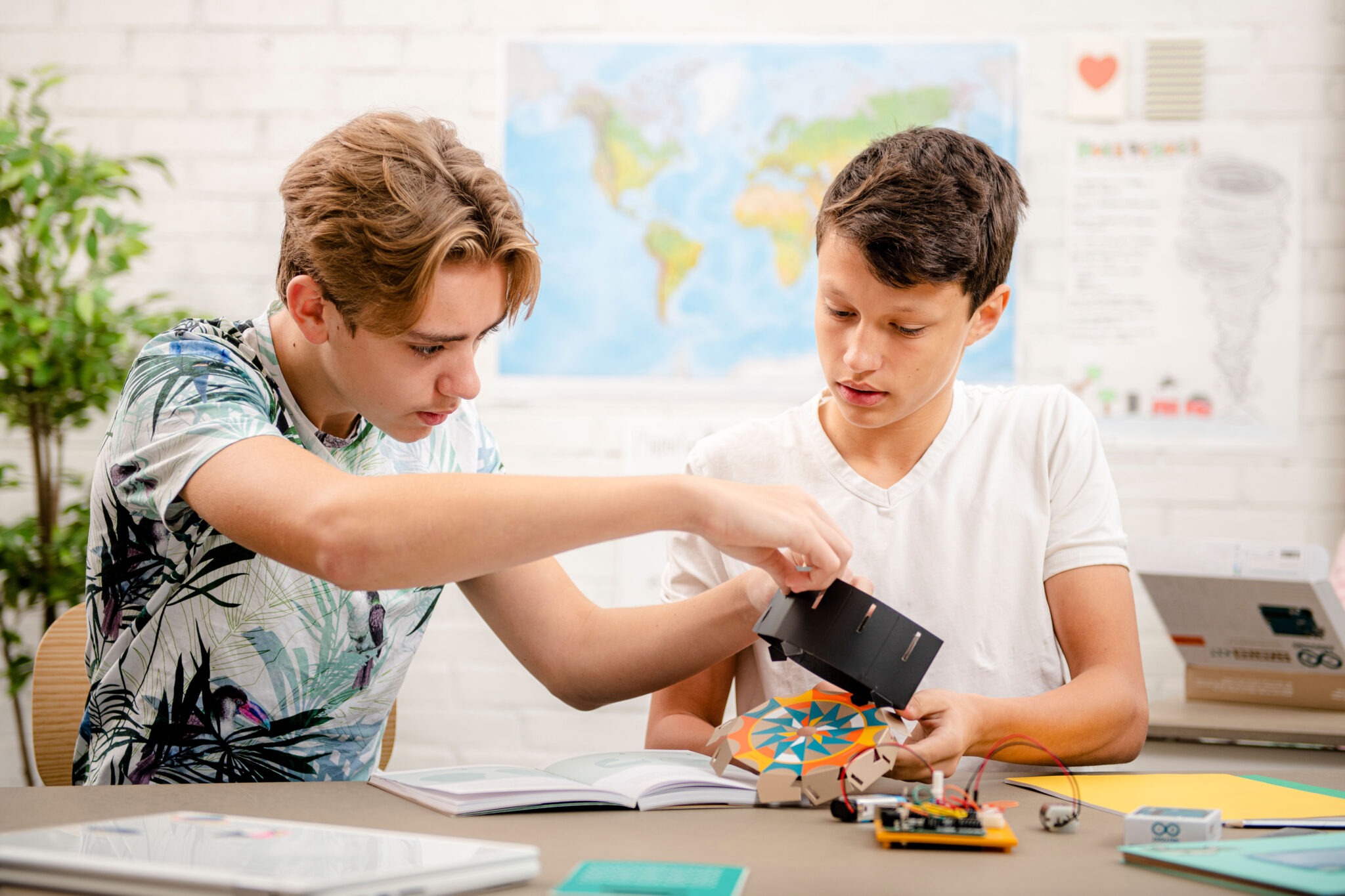 Why is STEAM education important for kids? 6 activity tips | Arduino Blog