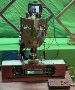 This perplexing robotic performer operates under the control of three ...