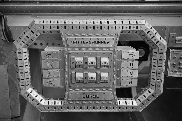 It’s silver, it’s green, it’s the Batteryrunner! An Arduino-powered ...