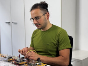 A riddle wrapped in an enigma... made easy, with Arduino Plug and Make Kit | Arduino Blog