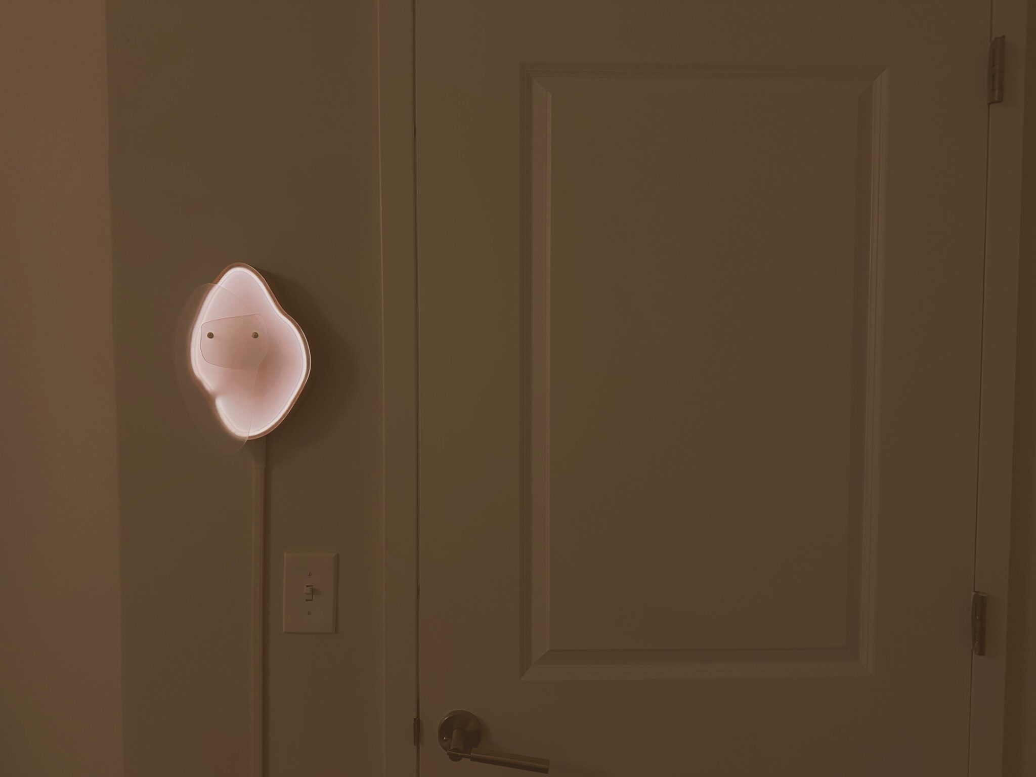 This unique wall sconce welcomes you home with warm light | Arduino Blog
