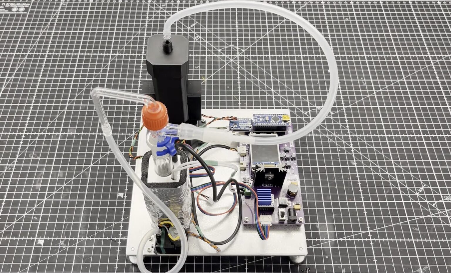DIY micro lab analyzes ammonia levels in blood and urine | Arduino Blog