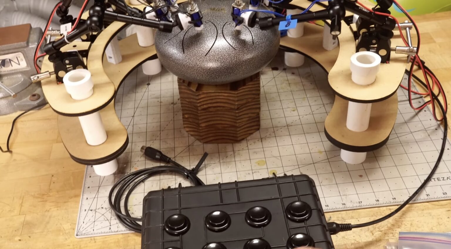 This robotic tongue drummer bangs out all the ambient hits | Arduino Blog