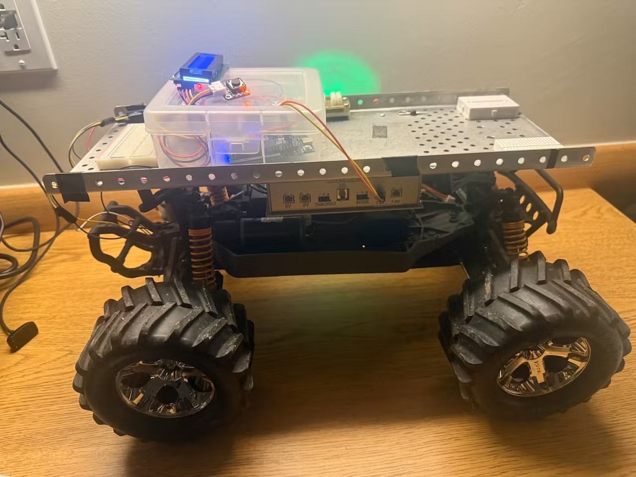This robot can identify terrain based on the vibrations its causes ...